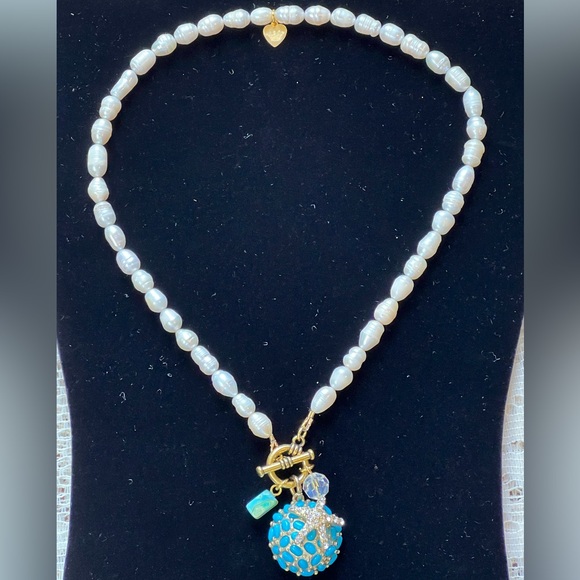 Adorned Crown Jewelry | Jewelry | Adorned Crown Assemblage Beaches ...